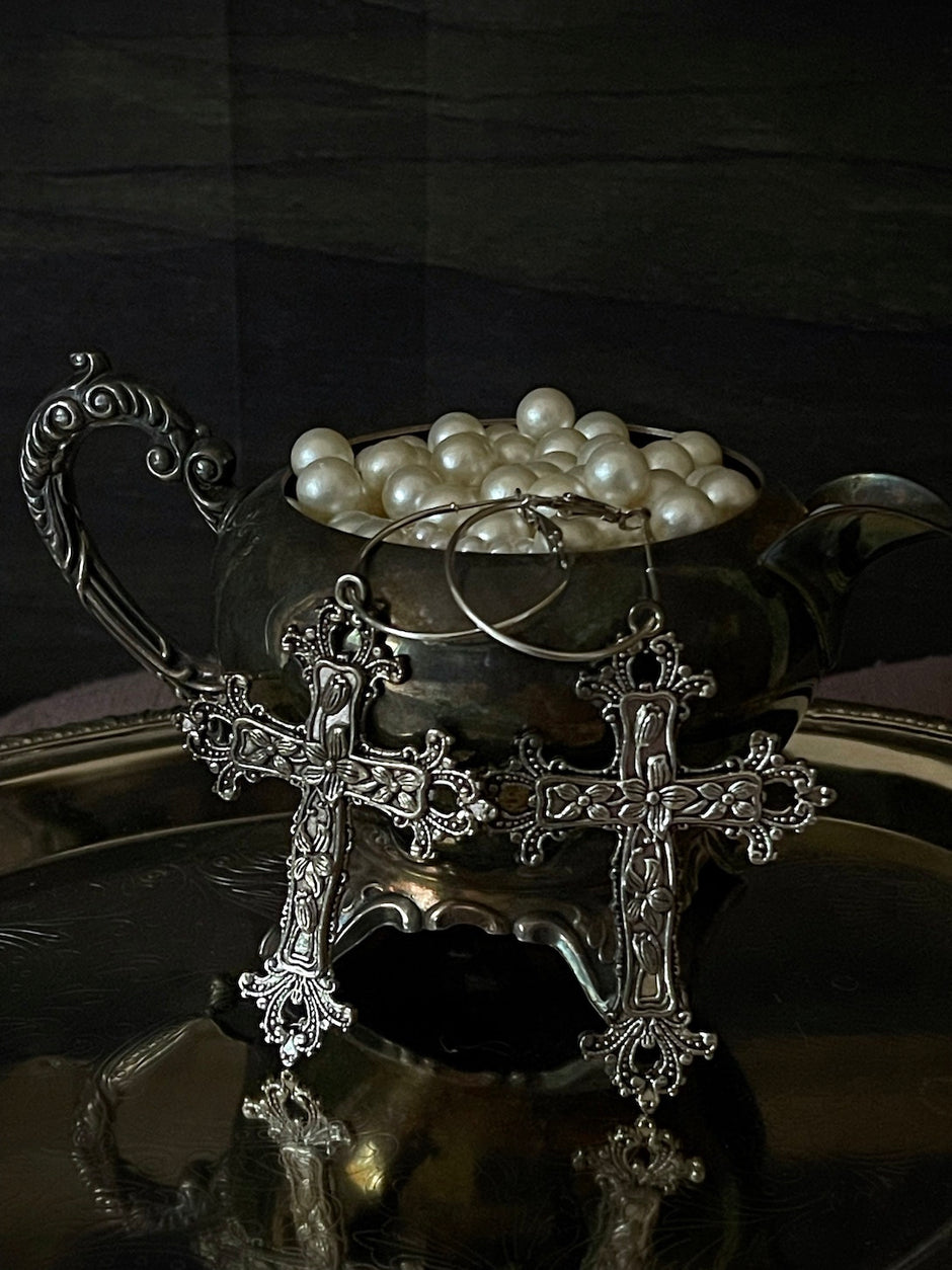 Victorian-Style Clothing, Accessories & Housewares – Yore Finery