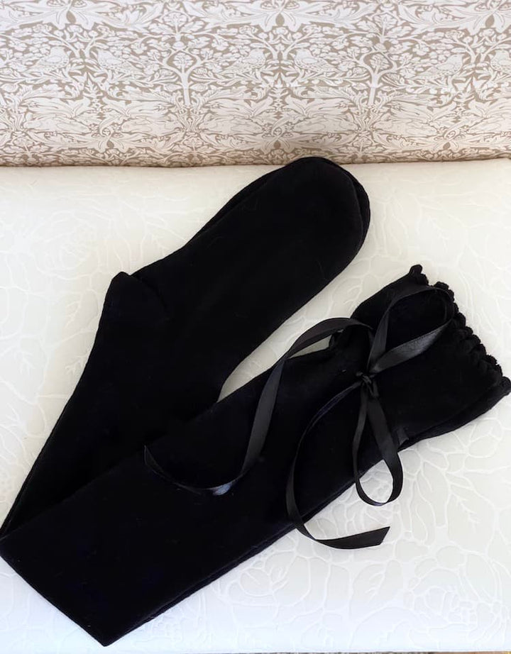 Baroque-Style Clothing, Accessories & Housewares – Yore Finery