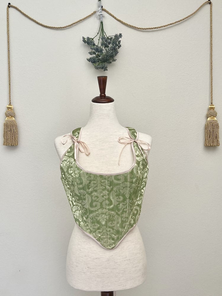 Medieval-Style Clothing, Accessories & Housewares – Yore Finery